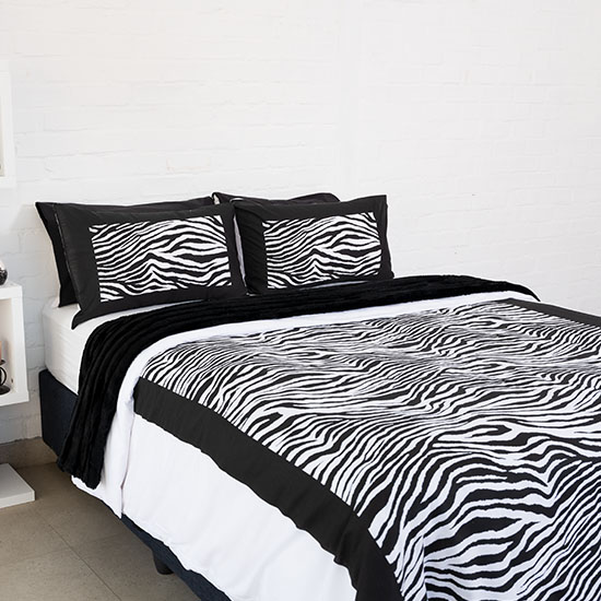 Zebra Set - Black & White Double | Table Charm Direct|Table Charm Direct