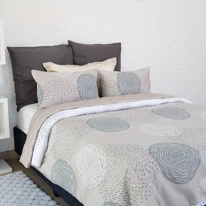 Table Charm Direct. Linen & Softs